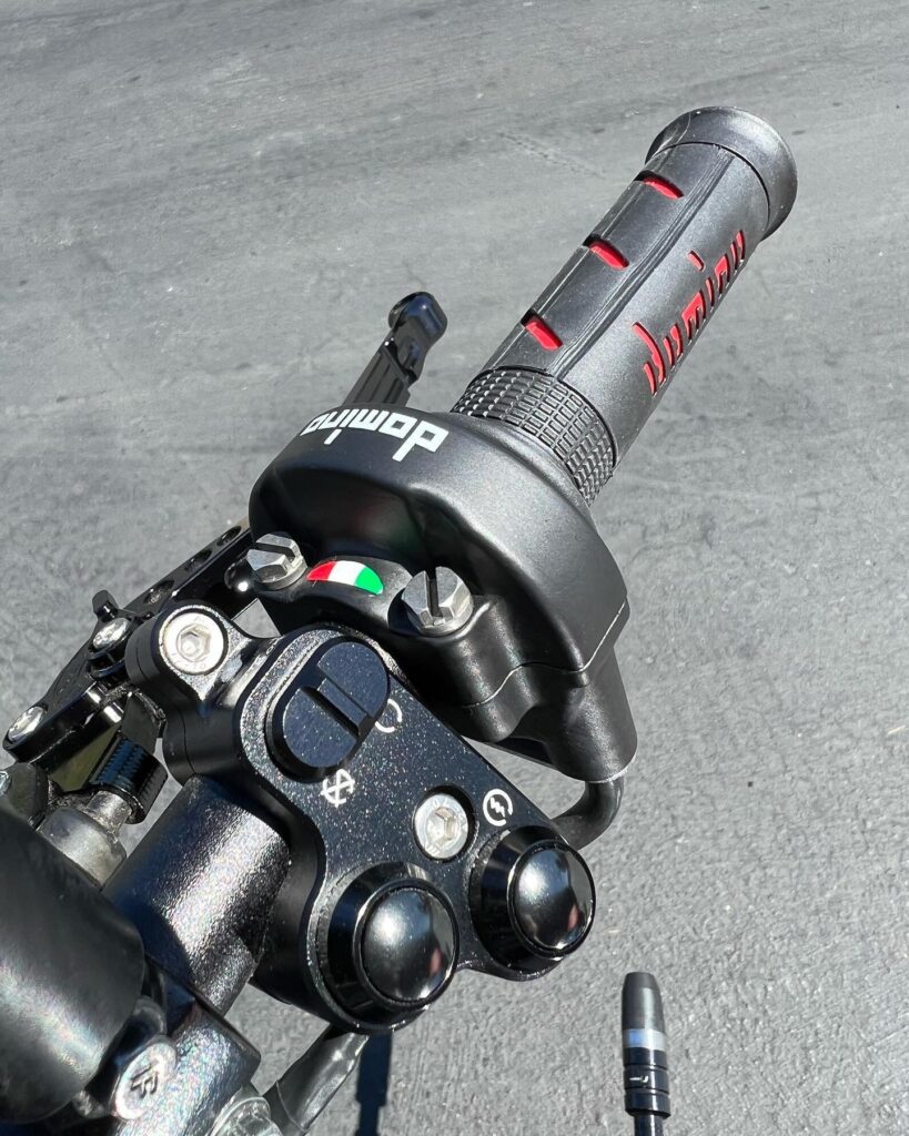 Universal Motorcycle Handle Bar Switches - Custom Motorcycle Parts ...